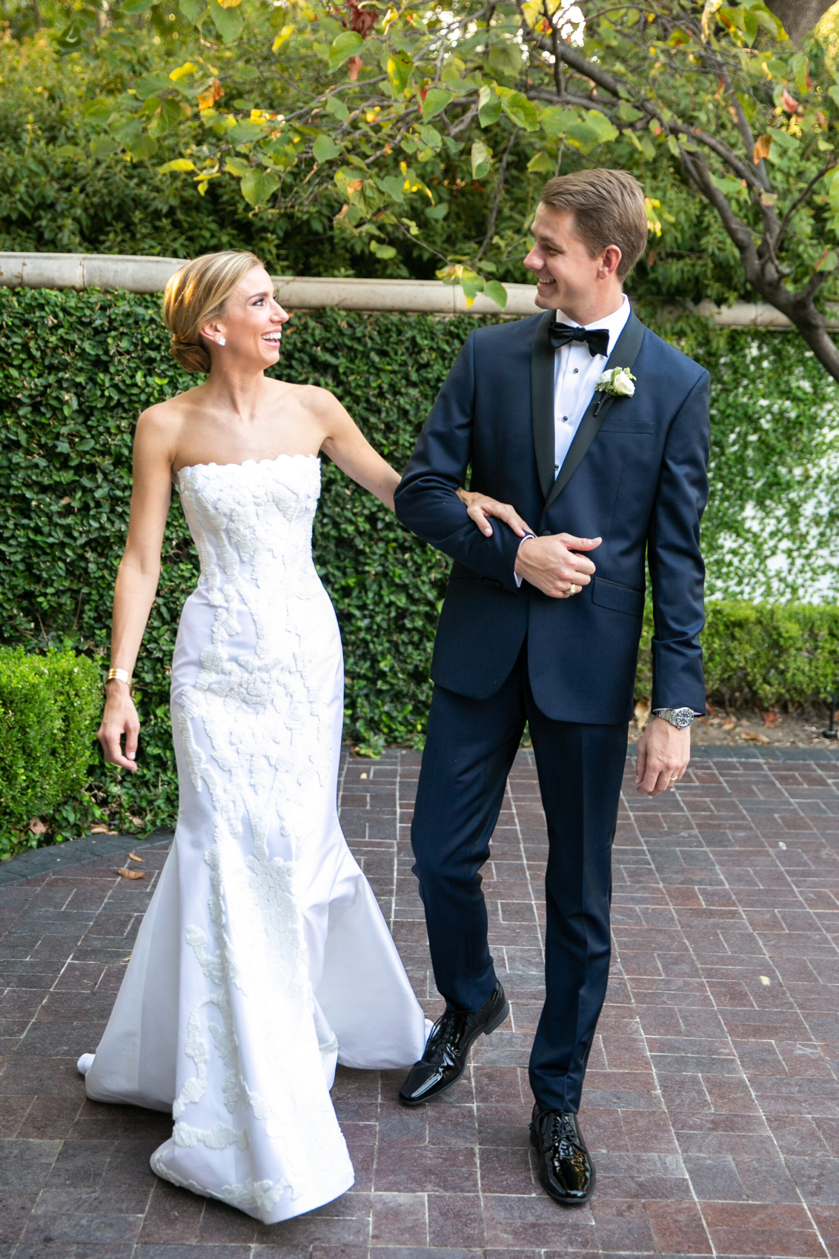 A fall tented wedding at Arlington Hall in Dallas, Texas